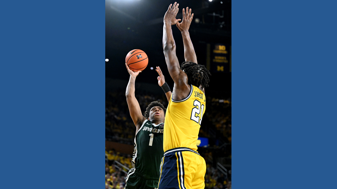 No. 3 Michigan tops No. 8 Michigan State 90-80 for 15th straight Big ...
