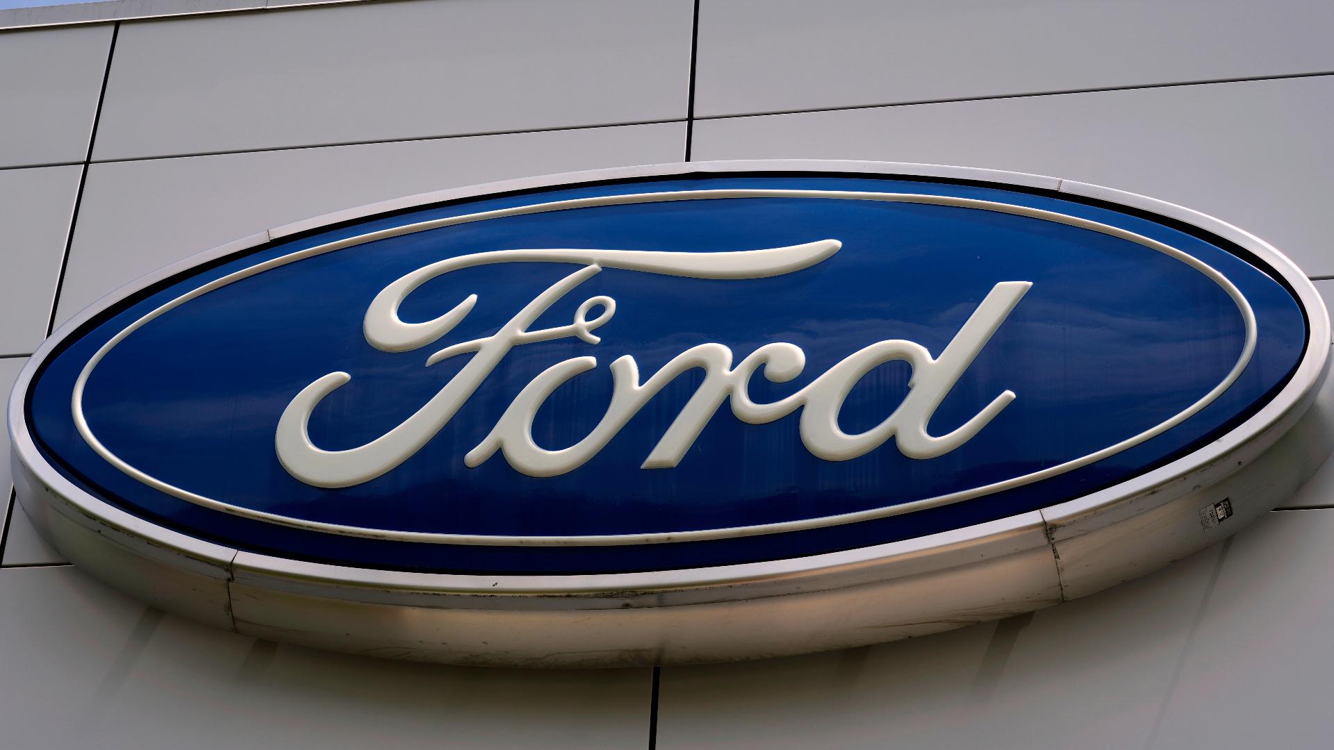 Ford recalls nearly 500K Explorers due to issue with door trim | kiiitv.com