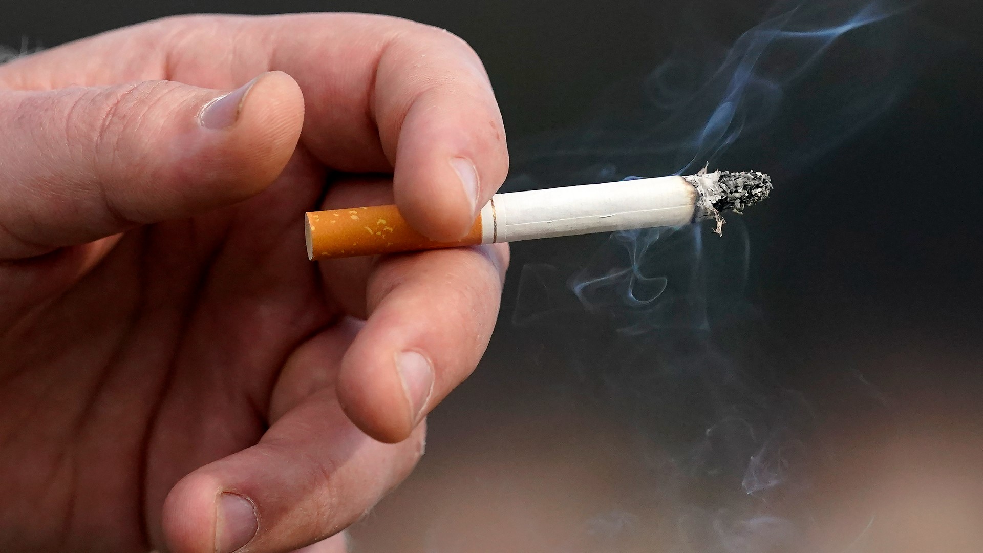 Man falls asleep while smoking, sets pants on fire | kiiitv.com
