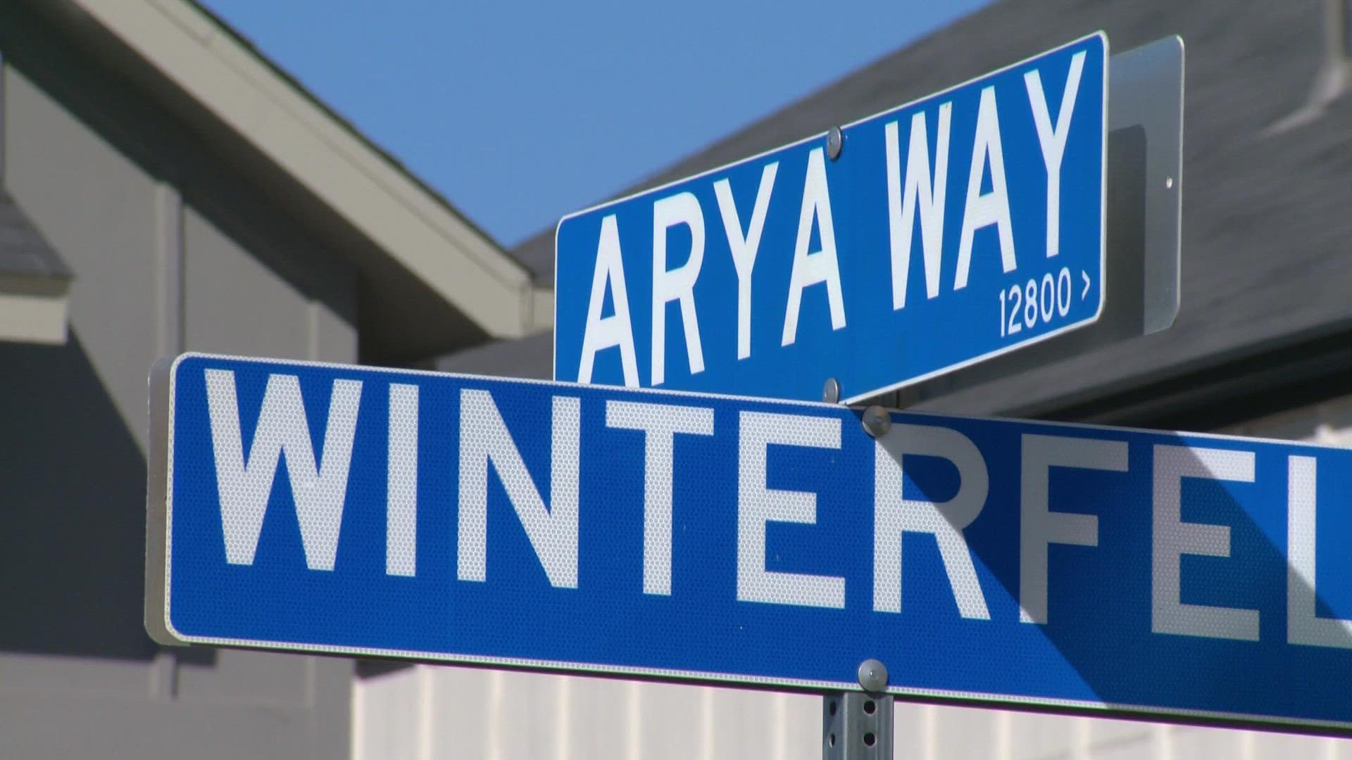 LOOK: Texas street signs take a "Game of Thrones" twist | kiiitv.com