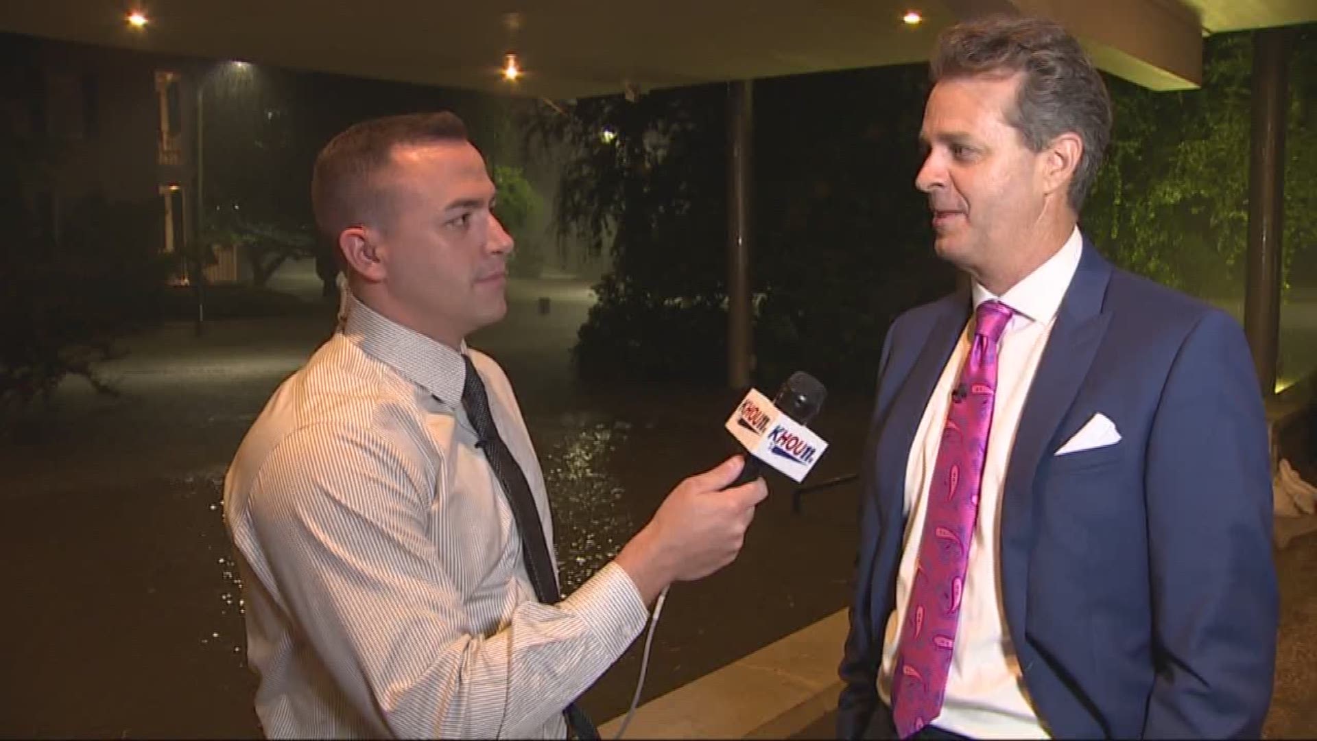 Sinkhole opens up in Rosenberg after Harvey flooding | kiiitv.com