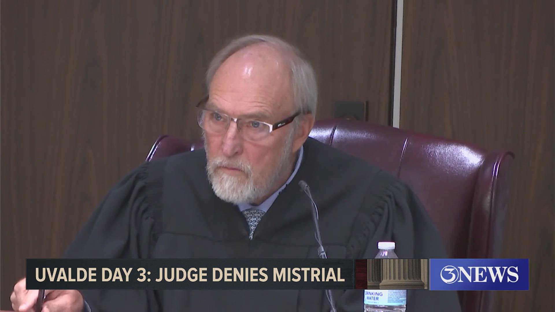 Manhunt underway near Alice after two detainees escape transport to ...