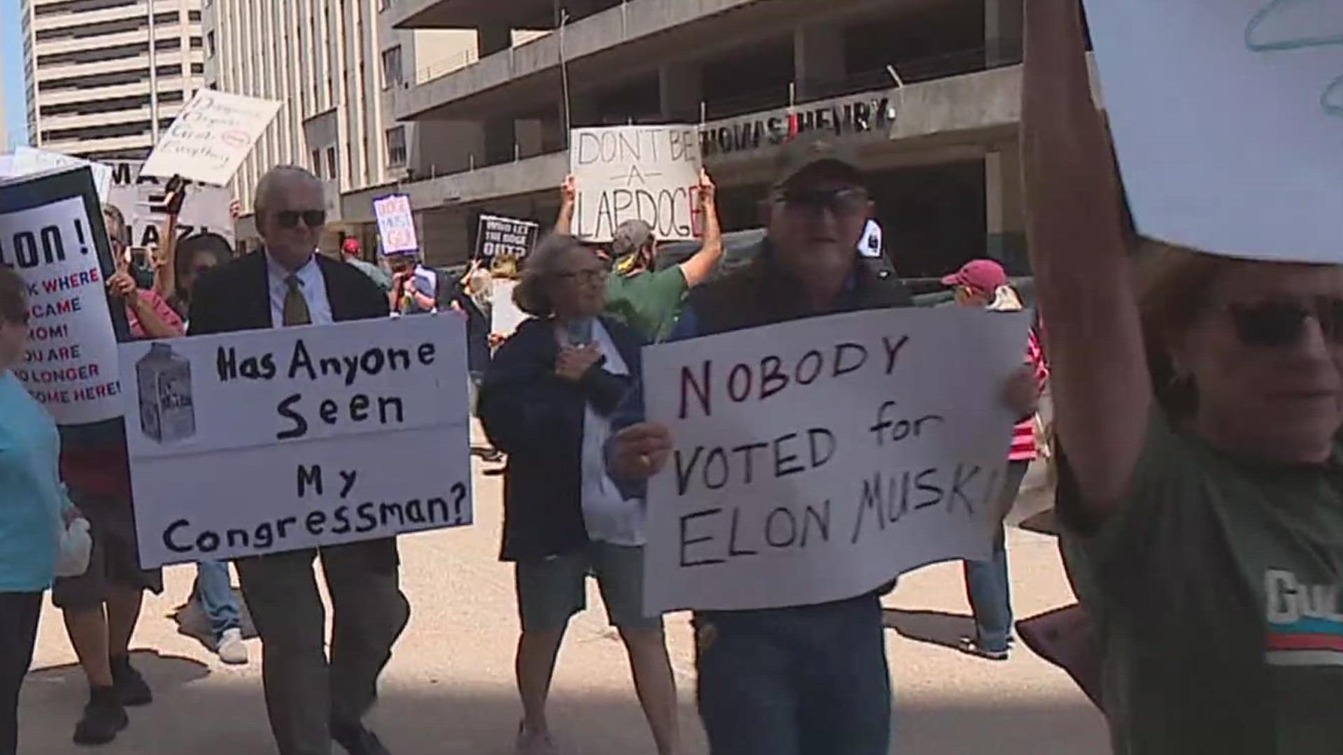 Community gathers to protest Trump policies downtown | kiiitv.com