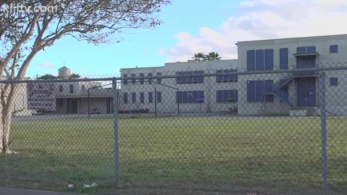 City Council seeks future of old Lamar Elementary with TG 110 | kiiitv.com