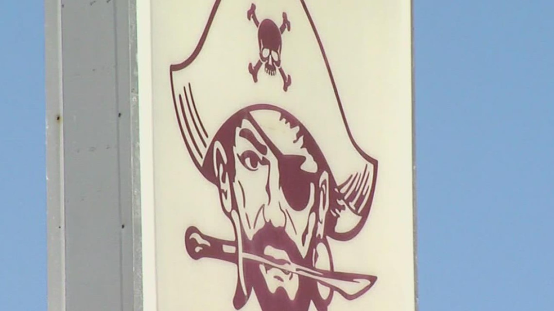 Mathis ISD superintendent, athletics director placed on leave | kiiitv.com