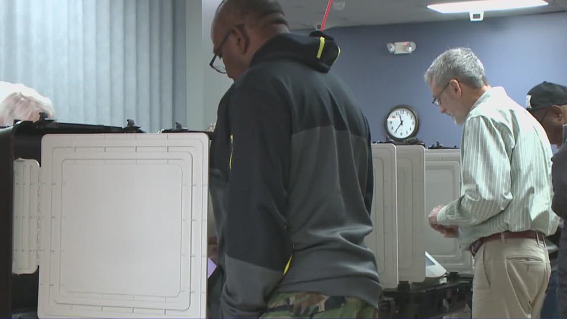 Guajardo, Hunter react to Hunter's fundraising surge fueled by attorney ...