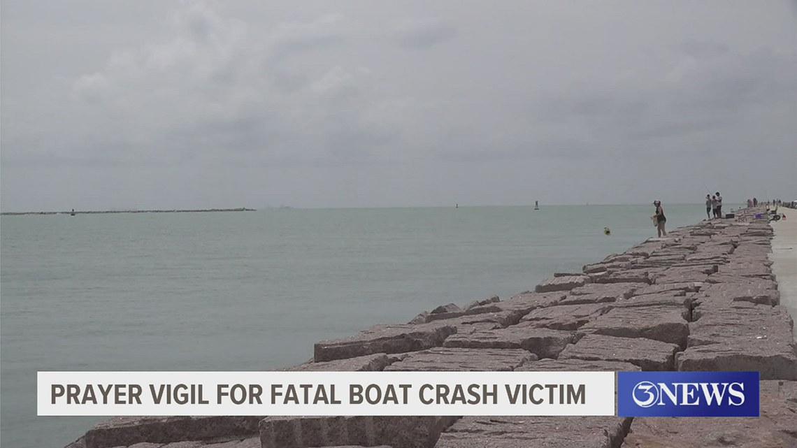 Boat crash victim's loved ones gather for prayer vigil Tuesday | kiiitv.com