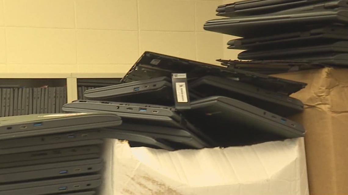 Ccisd Expands Digital Learning With 1 1 For Everyone Initiative