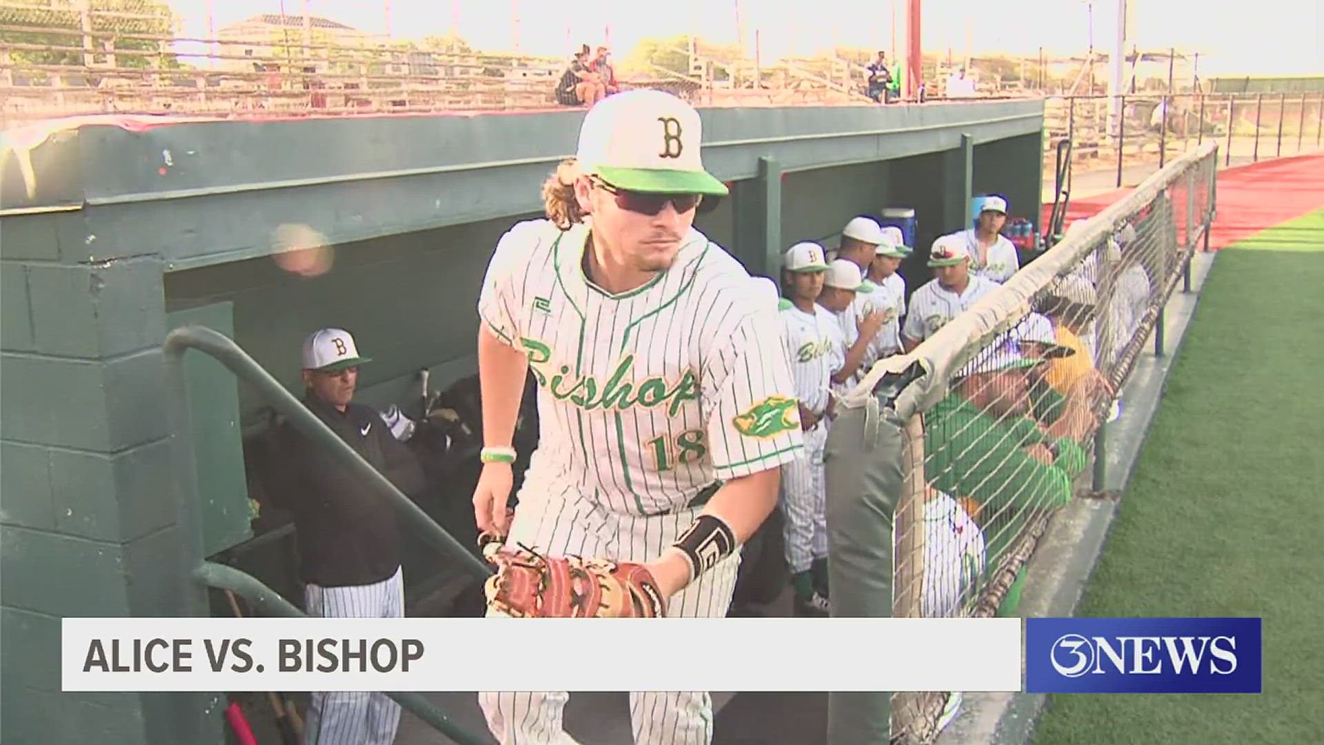 Bishop rallies past Alice to claim final playoff spot in 31-4A | kiiitv.com