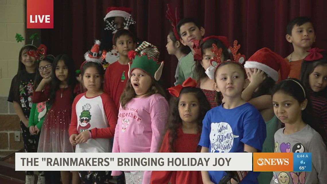 Rainmakers sing Rudolph the red nose reindeer | kiiitv.com