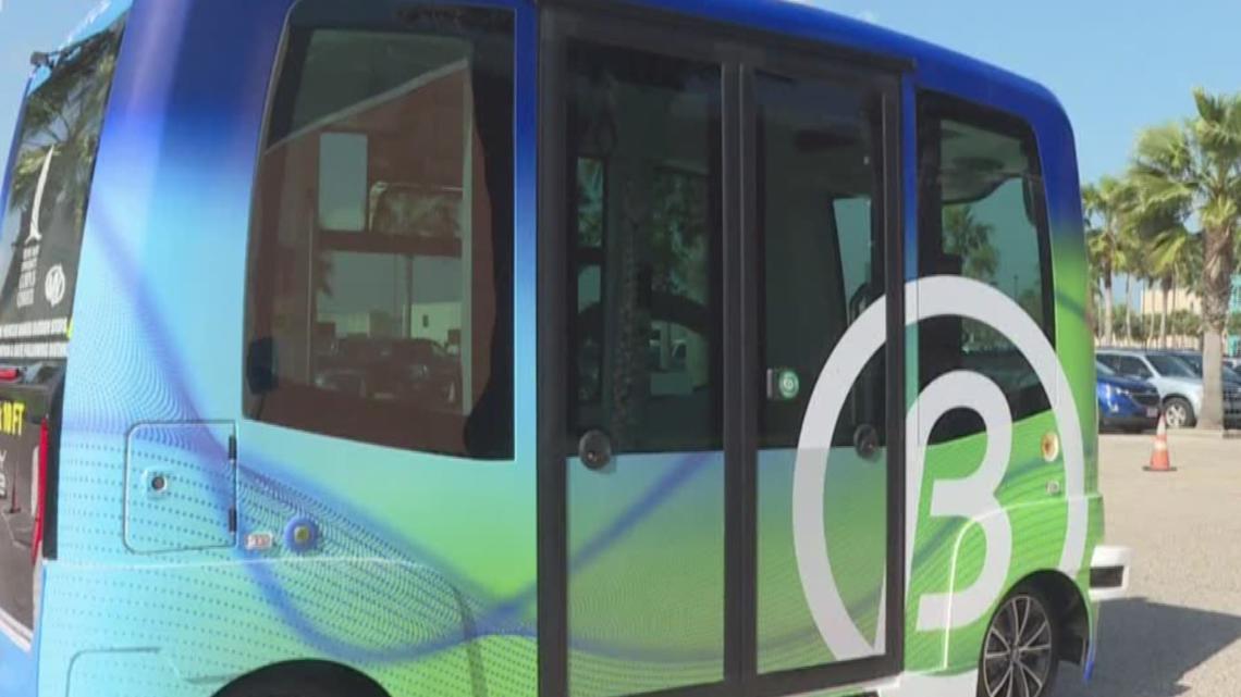 CCRTA unveils driver-less bus at Texas A&M University-Corpus Christi ...