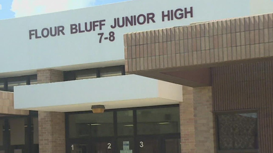 Flour Bluff ISD looks to fill open positions as school breaks | kiiitv.com