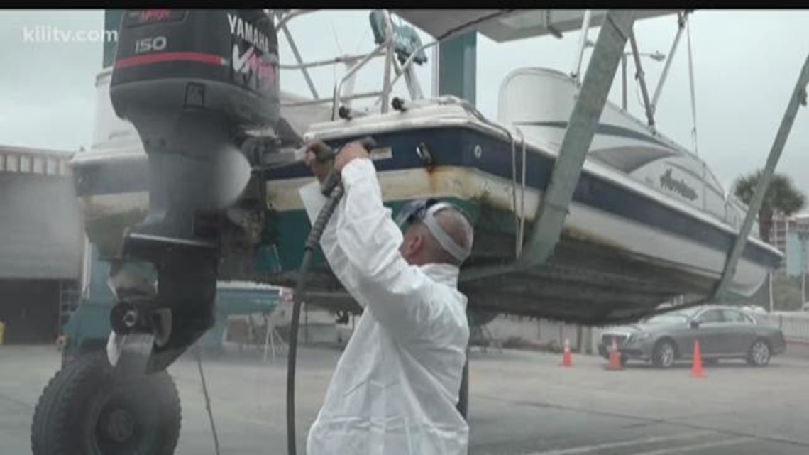 City teaches boaters to prevent zebra mussel contamination | kiiitv.com