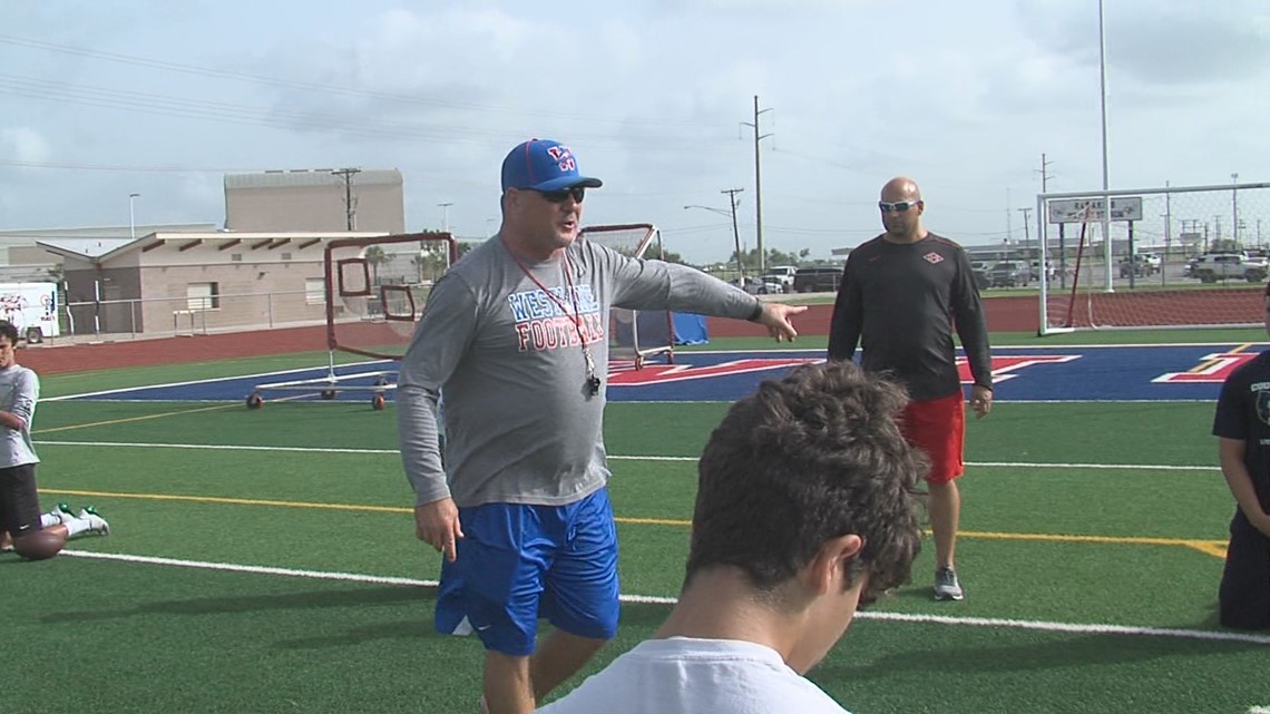 Todd Dodge camp at Gregory-Portland | kiiitv.com