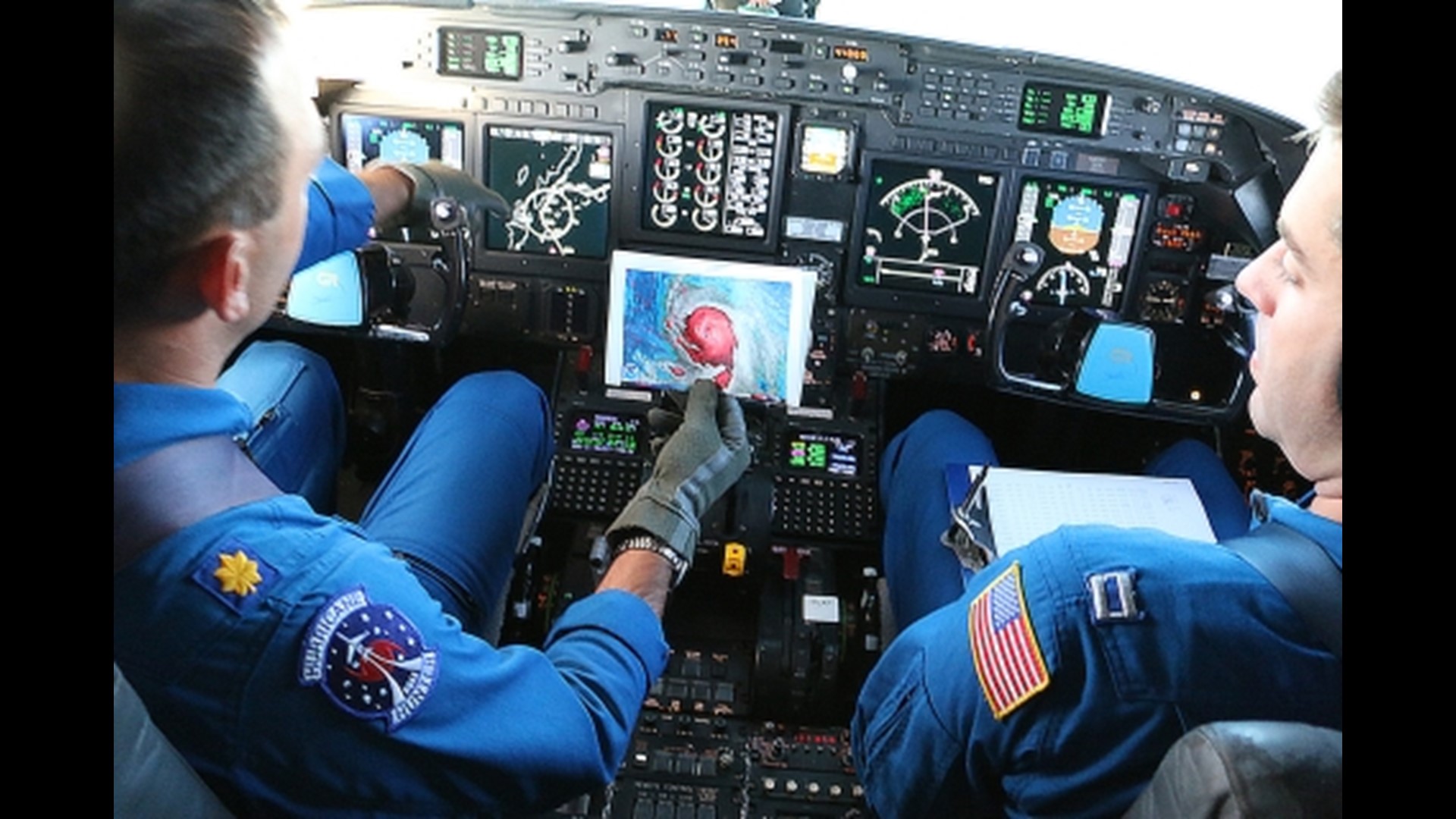 Hunting hurricanes with a NOAA Pilot | kiiitv.com