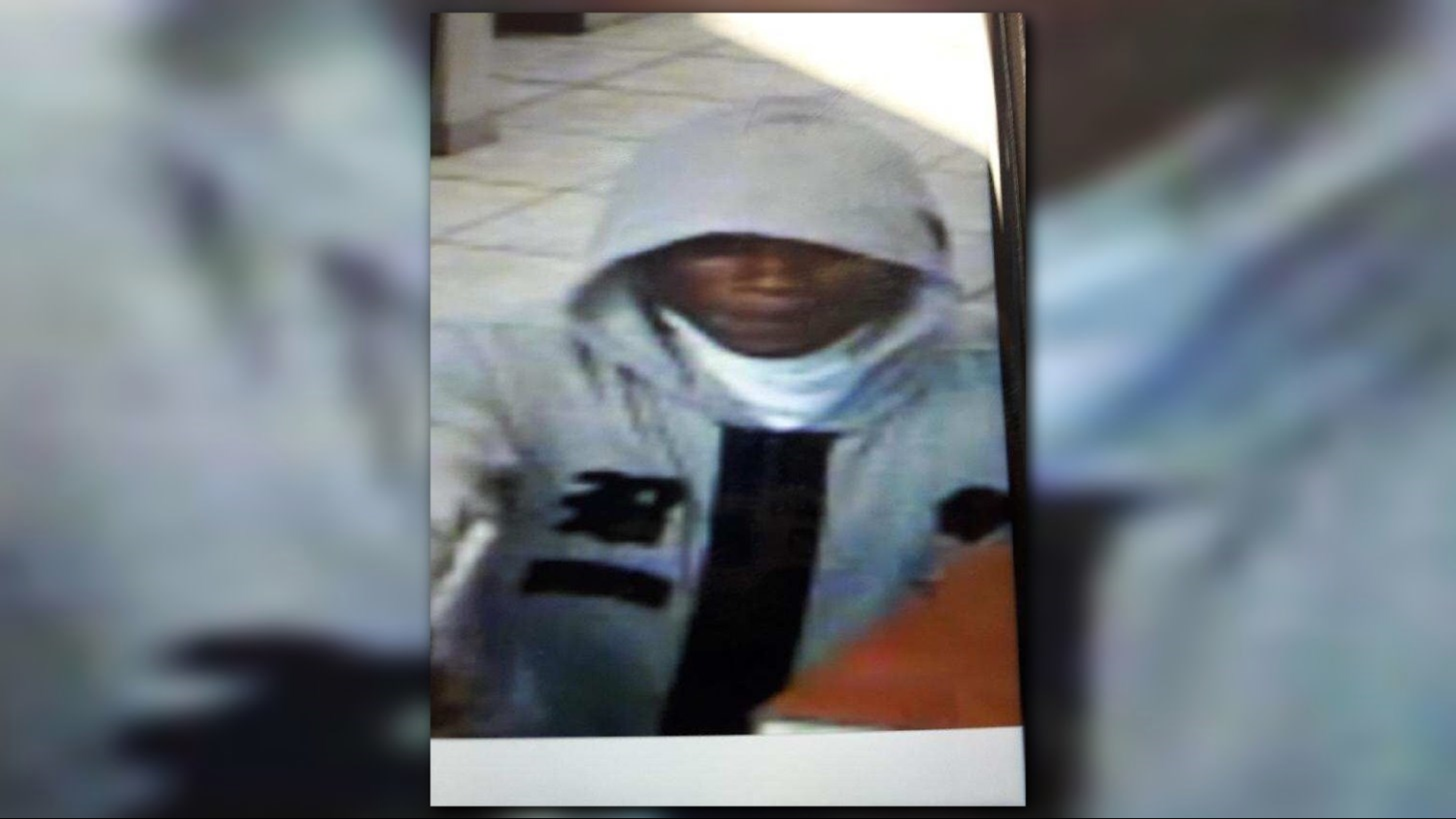 CCPD looking for suspect in Staples Street bank robbery | kiiitv.com