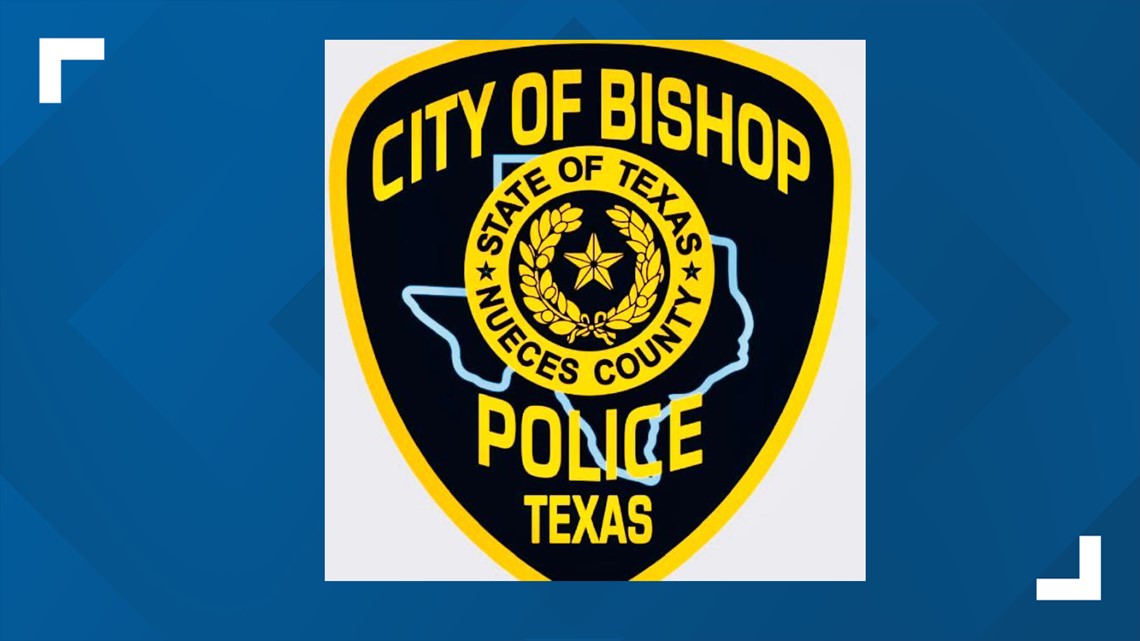 Bishop Police Officer gives Christmas gifts to family during traffic ...