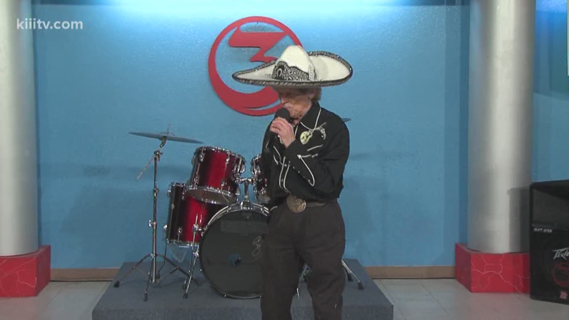 Texas Tejano singer Johnny Rodriguez dies surrounded by family | kiiitv.com