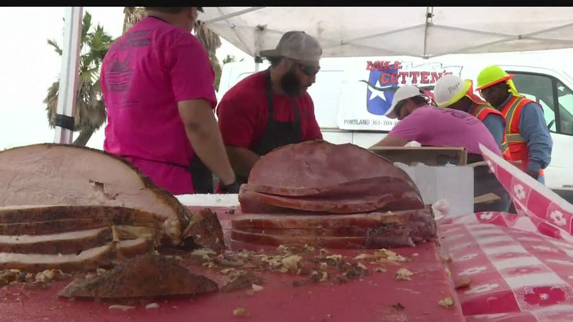 Cotten's BBQ feeds AEP crews in Port Aransas | kiiitv.com
