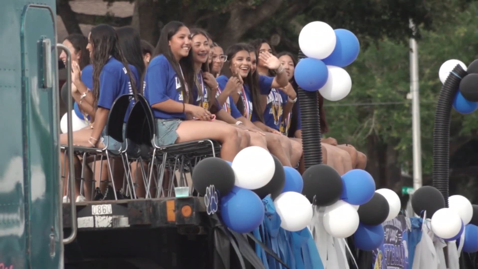 Santa Gertrudis Academy Softball honored with parade, city proclamation ...