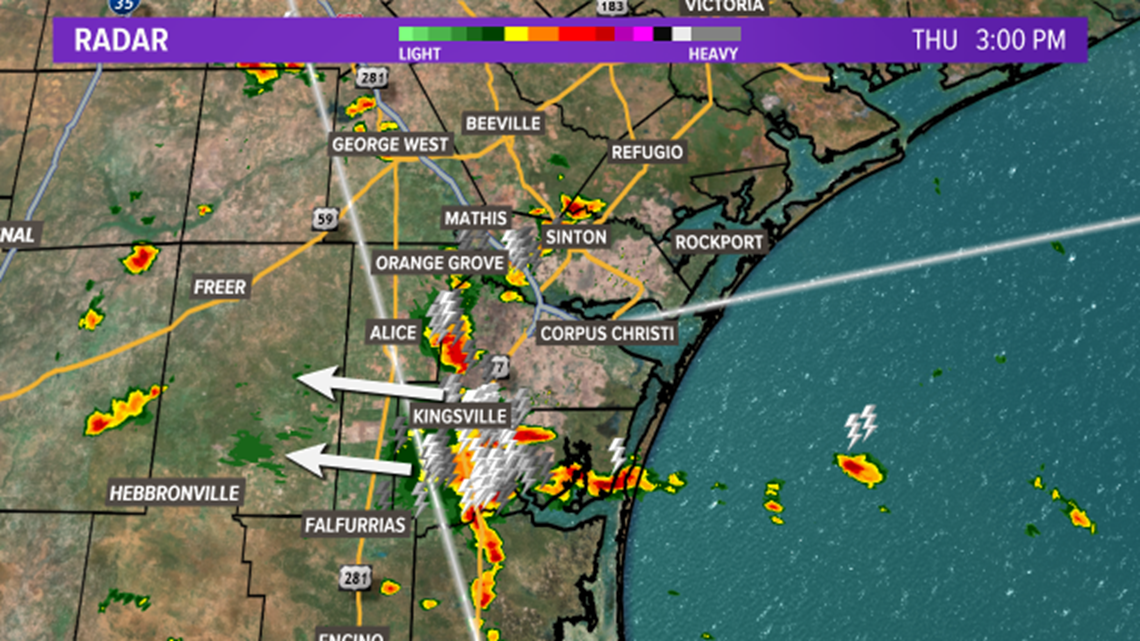 Thunderstorm passing through Kingsville, bringing 40 mph winds | kiiitv.com