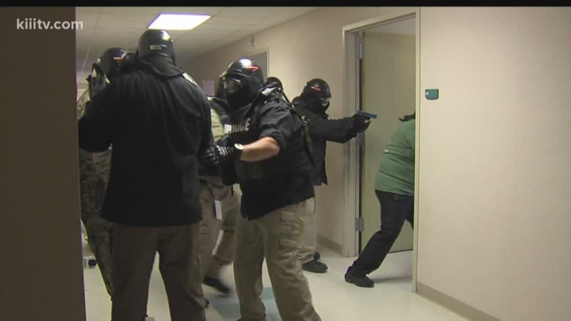 Law enforcement take part in active shooter training in Alice | kiiitv.com
