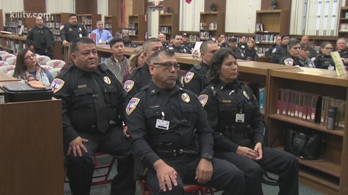 Retirement ceremony held for two CCISD police officers | kiiitv.com