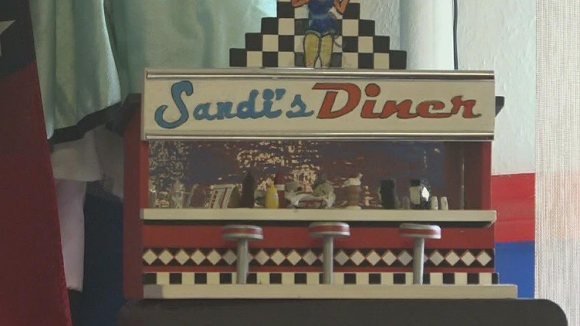 Sandi's Diner ran out of food two days after reopening | kiiitv.com