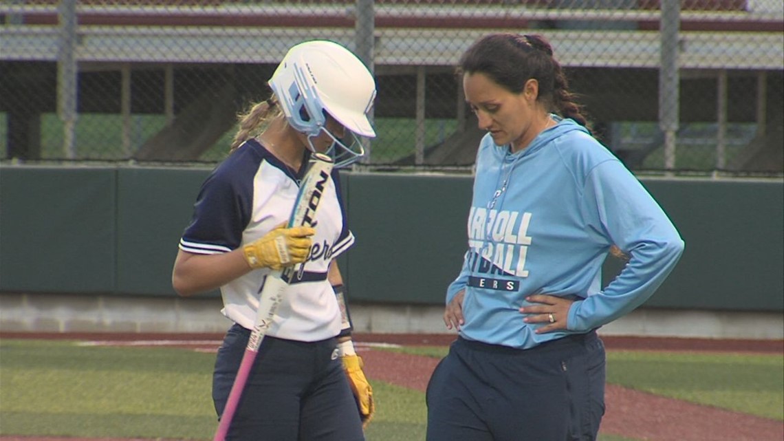 Carroll softball run rules London | kiiitv.com