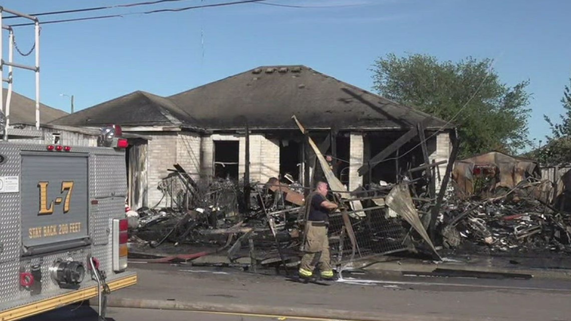 Home near Corpus Christi Trade Center Fire destroyed by fire | kiiitv.com