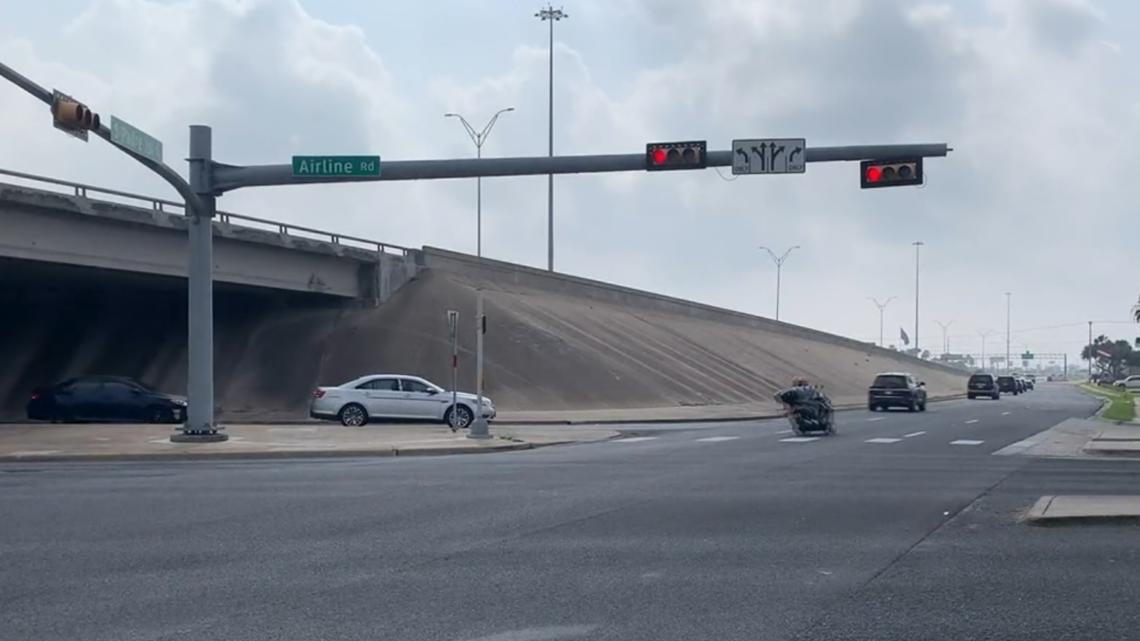 Community honors motorcycle crash victims with candlelight vigil ...
