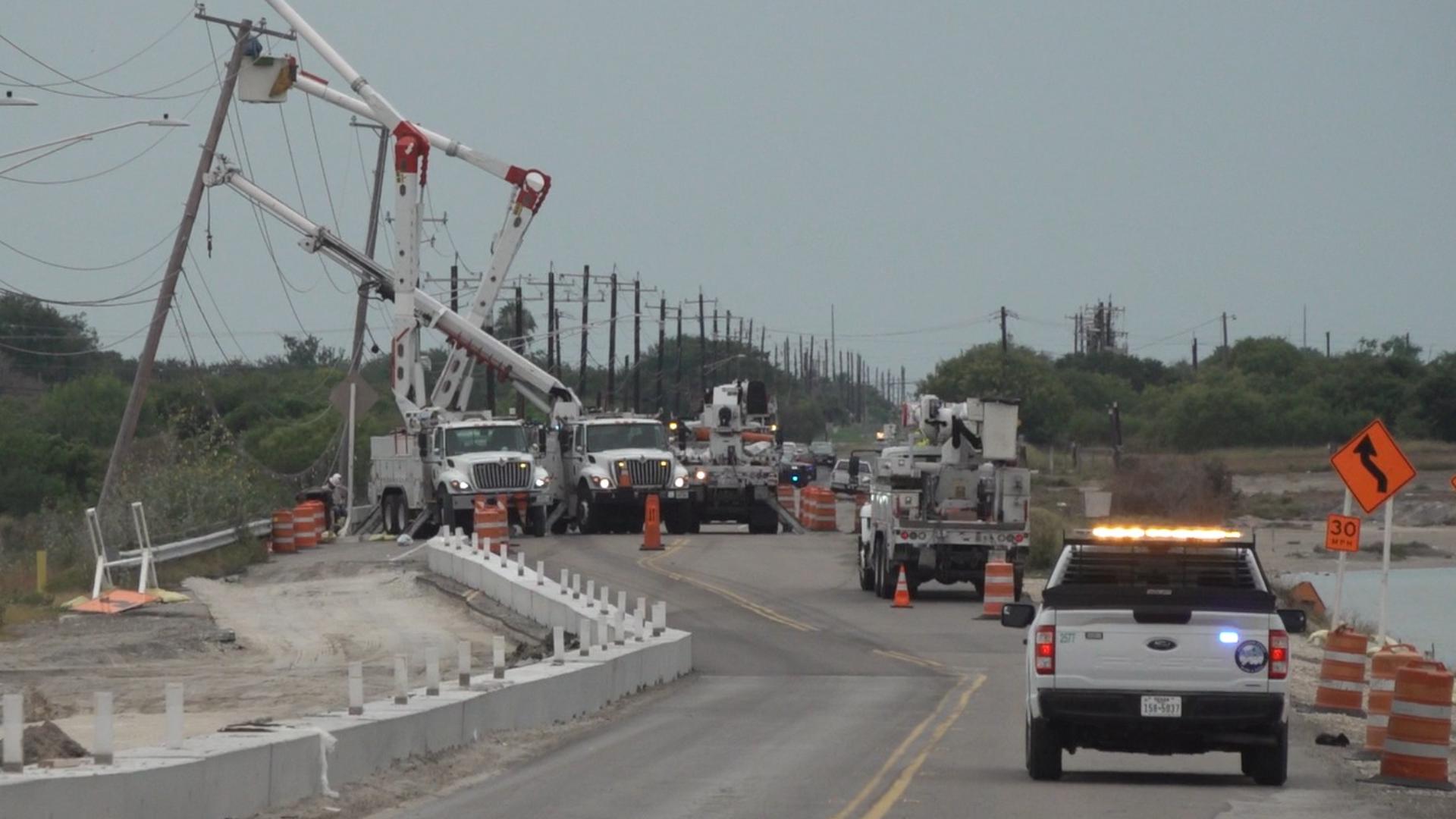 AEP crews repair downed pole on Yorktown Mud Bridge | kiiitv.com
