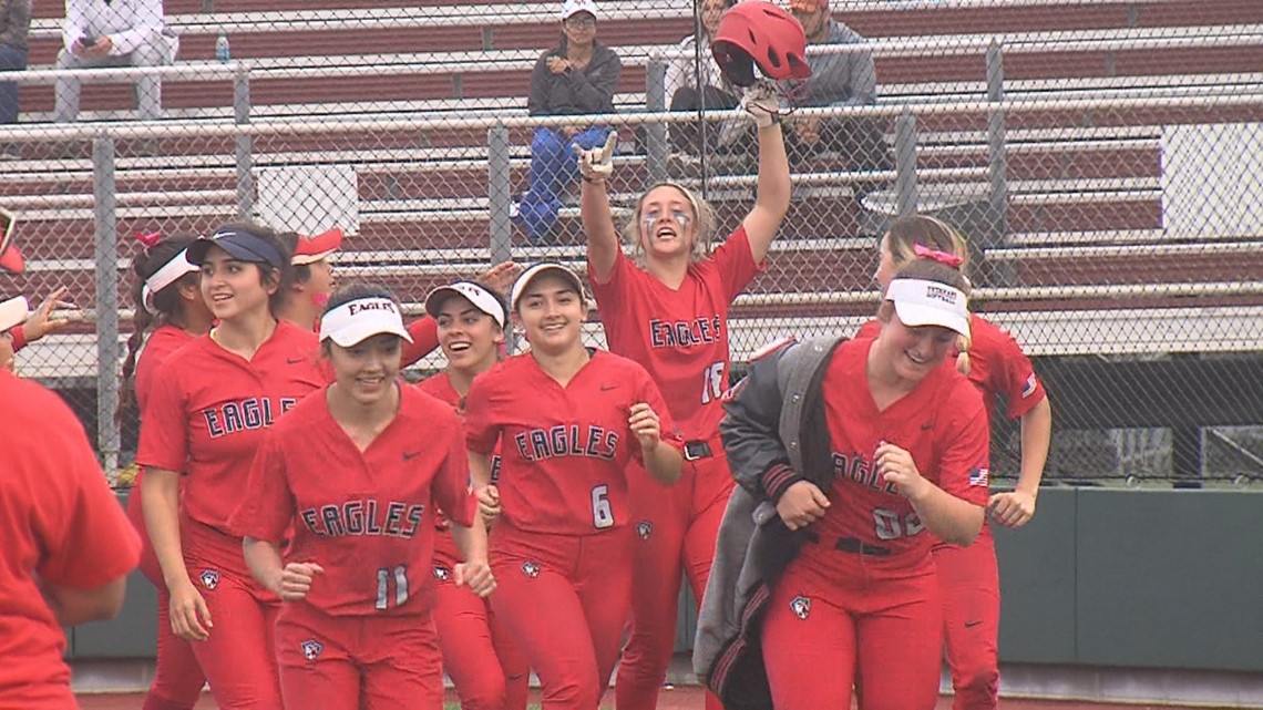 Veterans Memorial Baseball & Softball both win Mira's Championships ...