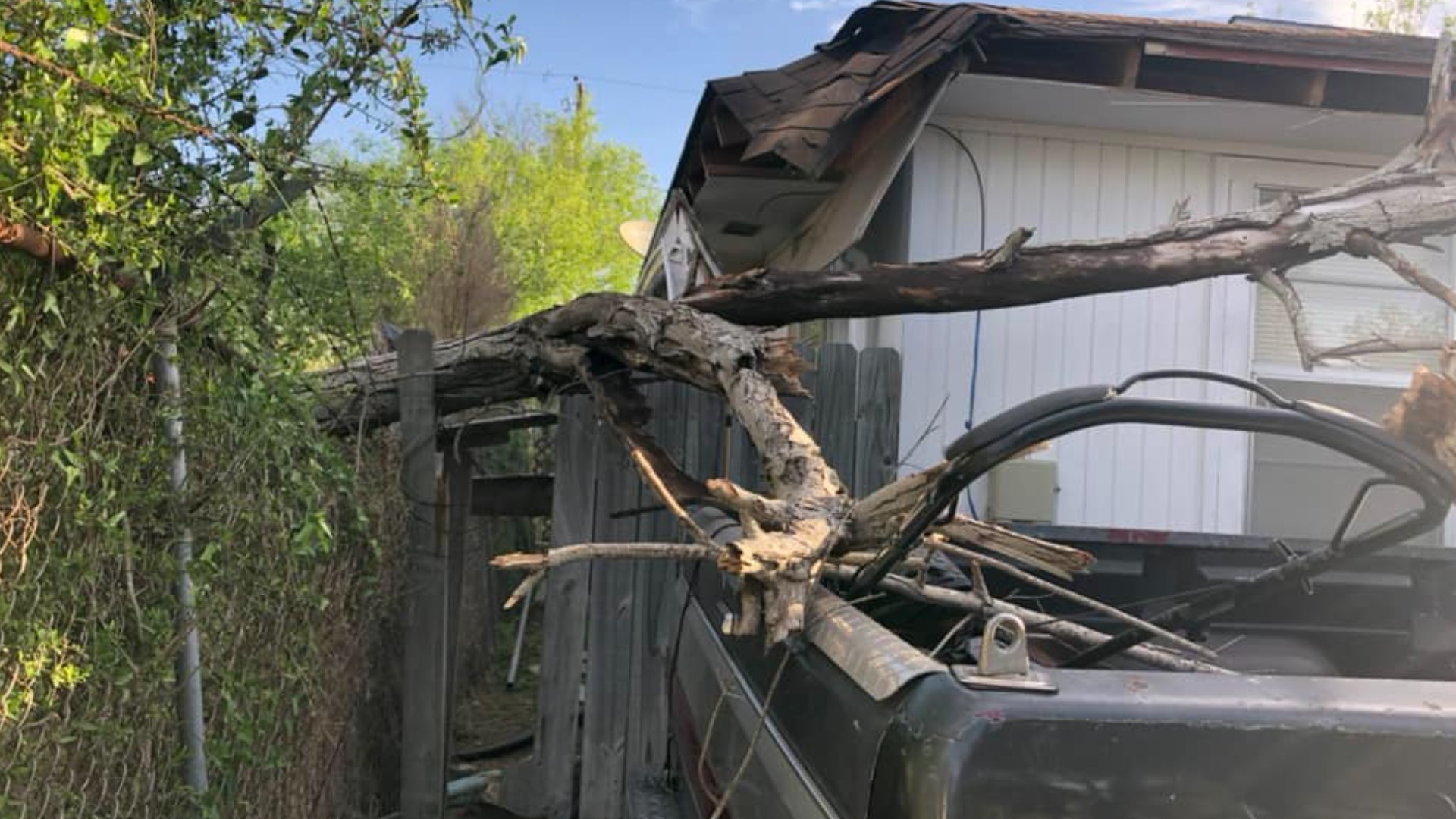 Wind damage photos in Corpus Christi area | kiiitv.com