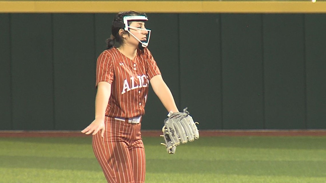 Alice softball gets win over Moody to open season | kiiitv.com
