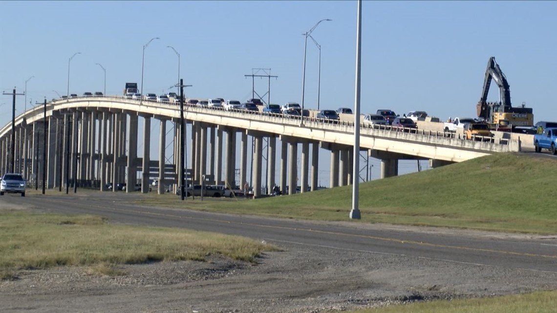 JFK bridge reduced to one lane each way as Spring Break tra | kiiitv.com