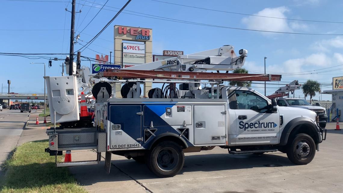 Spectrum crews work to repair line after crash Wednesday | kiiitv.com