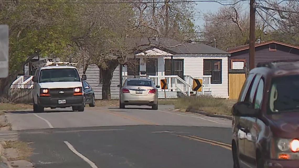 Man crashes into building, arrested for intoxication | kiiitv.com