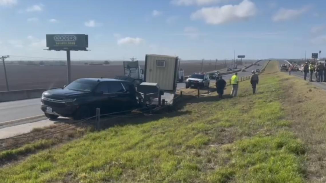 Driver causes second crash after slowing down to observe wreck on US 77 ...