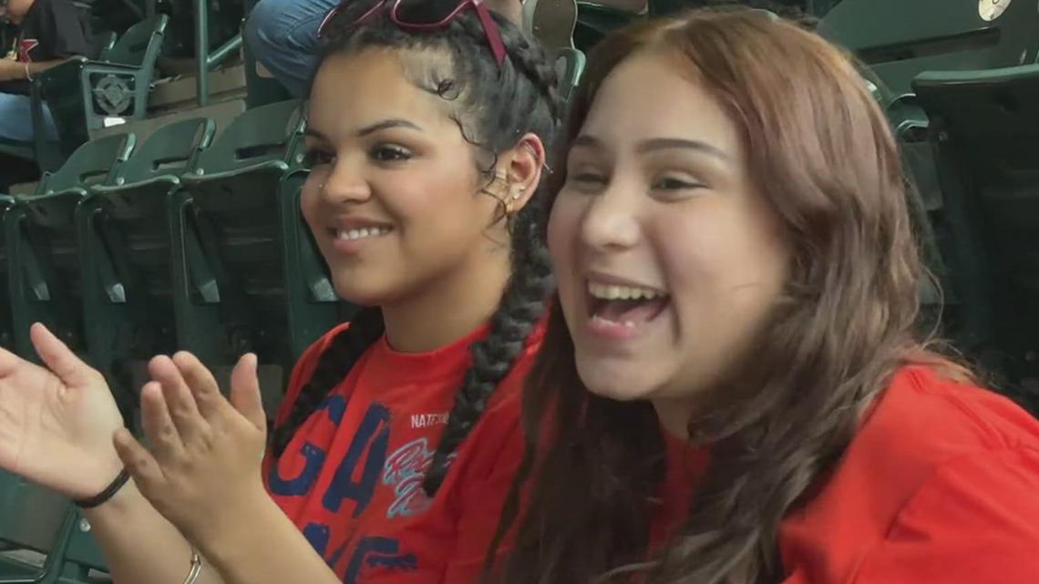 Nate's Next Kid Up takes 30 foster kids to Astros game | kiiitv.com