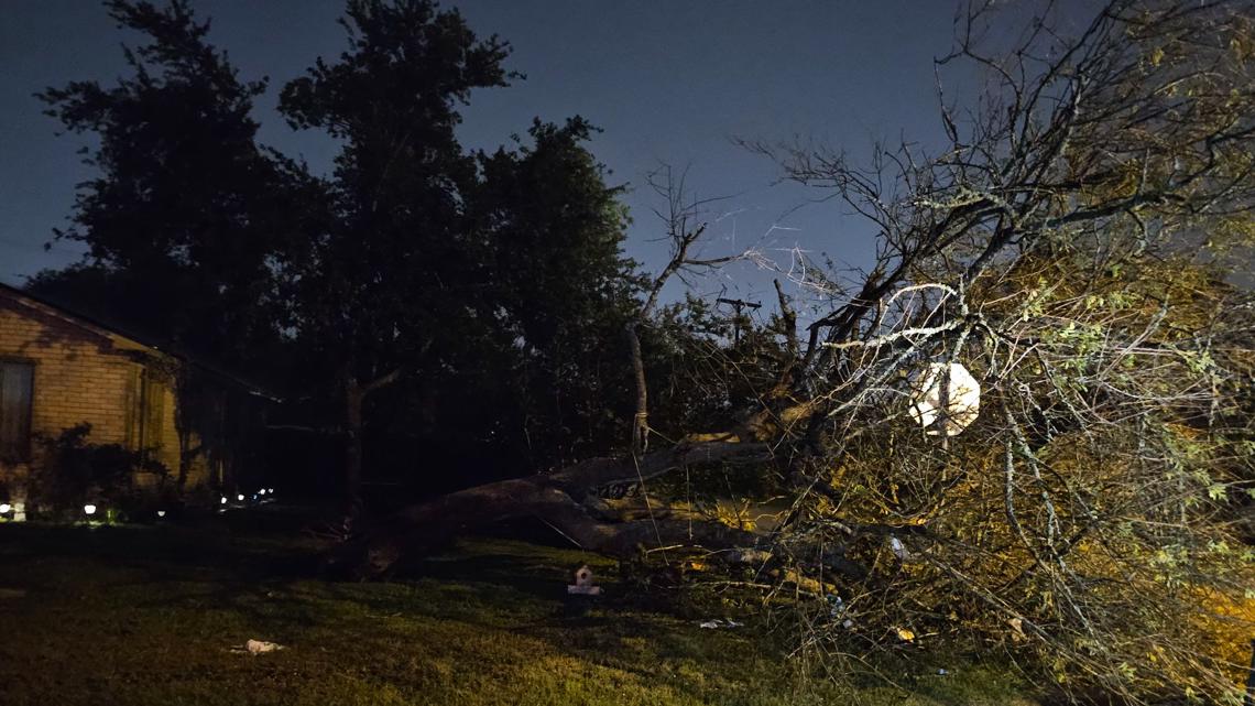 Wind damage in Alice after a severe thunderstorm produces an 89-mph ...