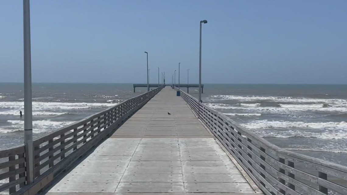 Horace Caldwell Pier implements new fees for fishermen | kiiitv.com