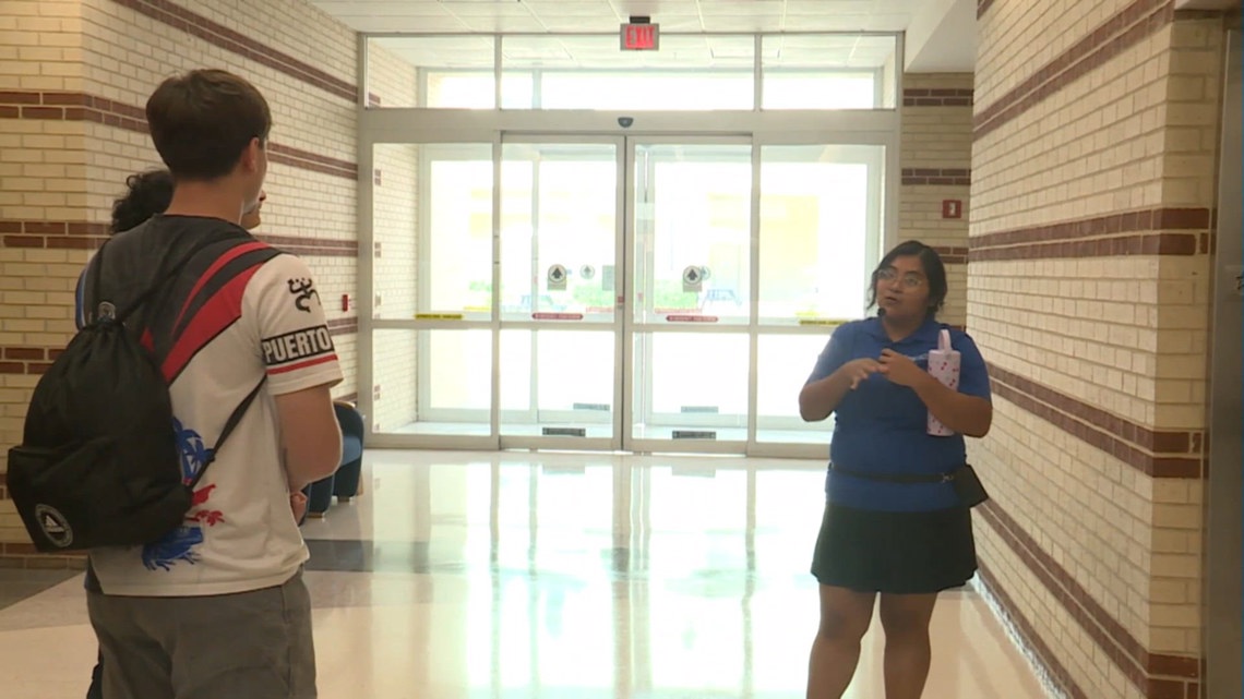 Foster youth get to tour college at Texas A&M Corpus Christi | kiiitv.com
