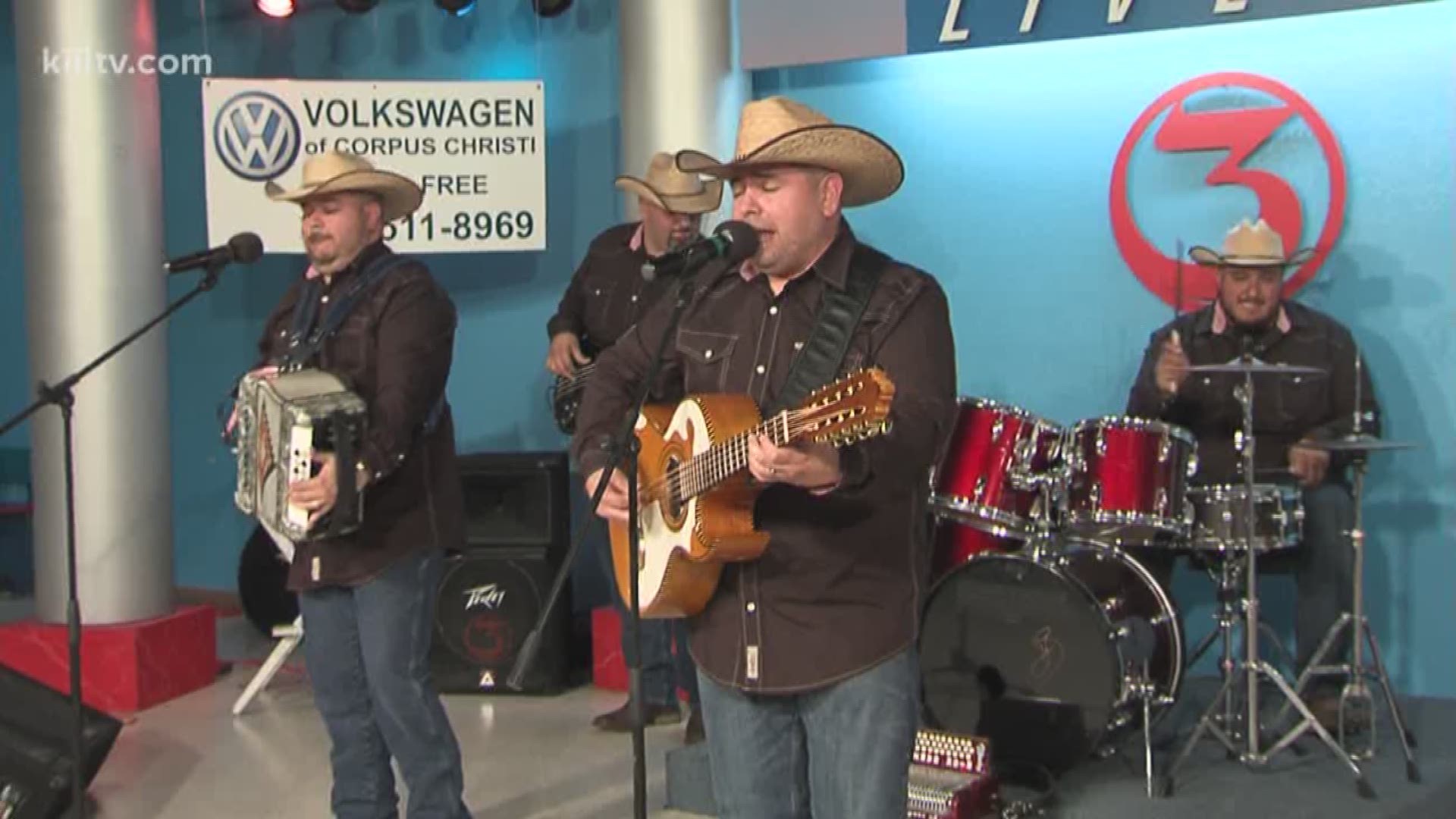 Tejano Boys Closing Performance | kiiitv.com