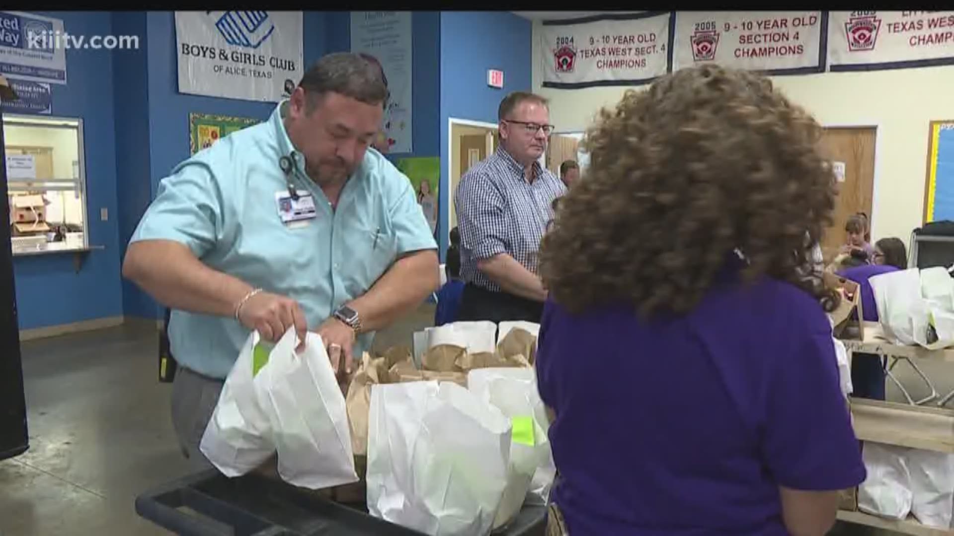 Christus Spohn-Alice staff serves up a helping hand | kiiitv.com