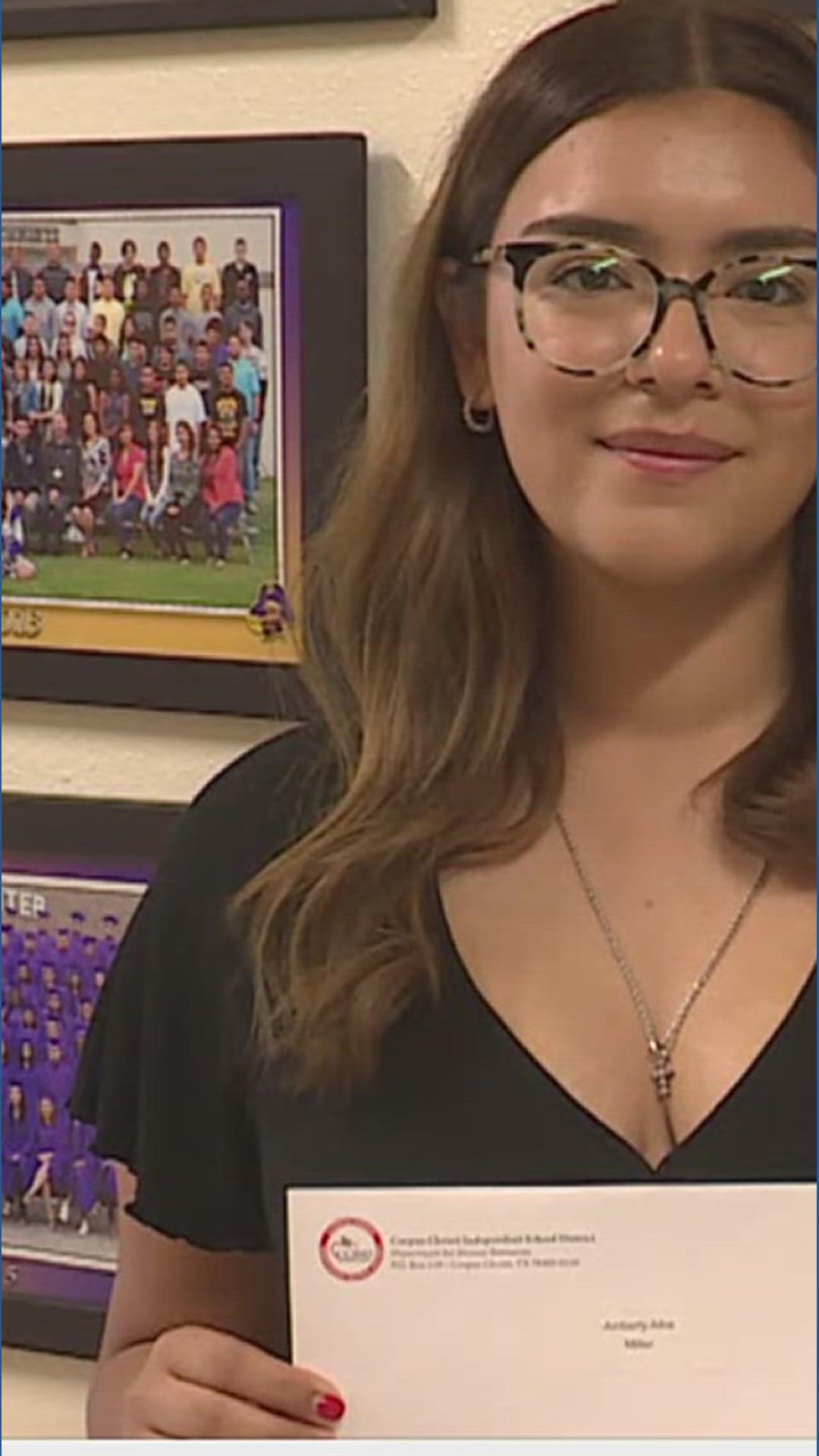 CCISD offers graduating seniors future teaching jobs through commitment ...