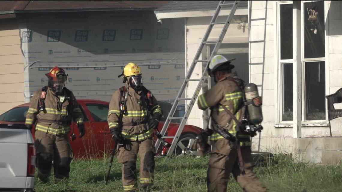 CCFD battles fire on Gollihar Rd. in twenty minutes | kiiitv.com