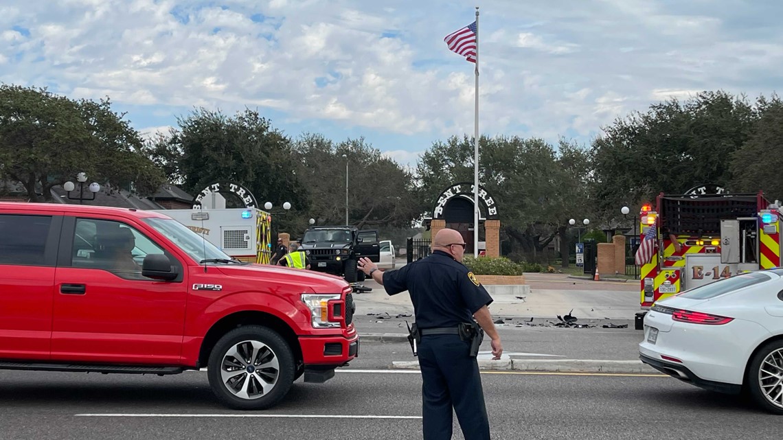 Car Crash on Saratoga Boulevard | kiiitv.com
