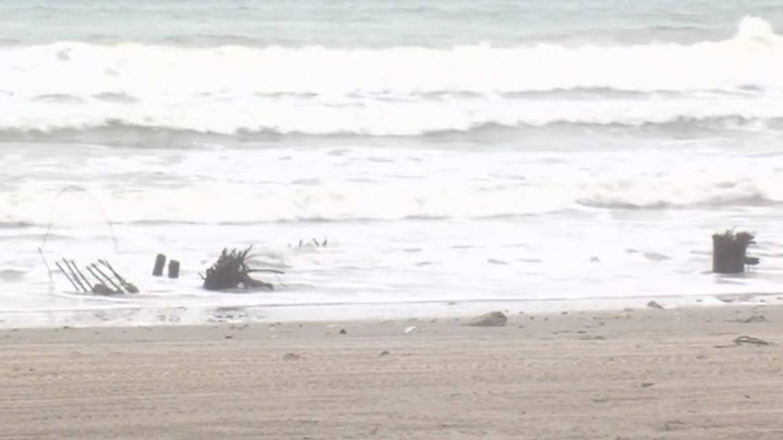 Bob Hall Pier's possible threats while being under construction ...