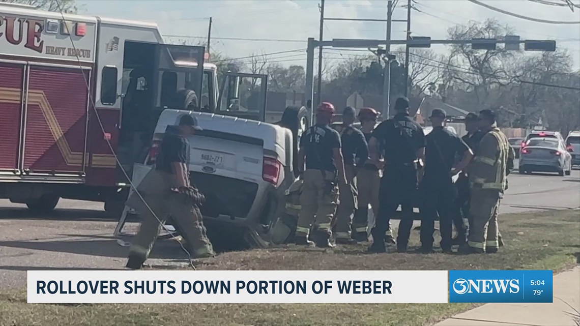 Rollover accident near H-E-B shuts down portion of Weber Road | kiiitv.com